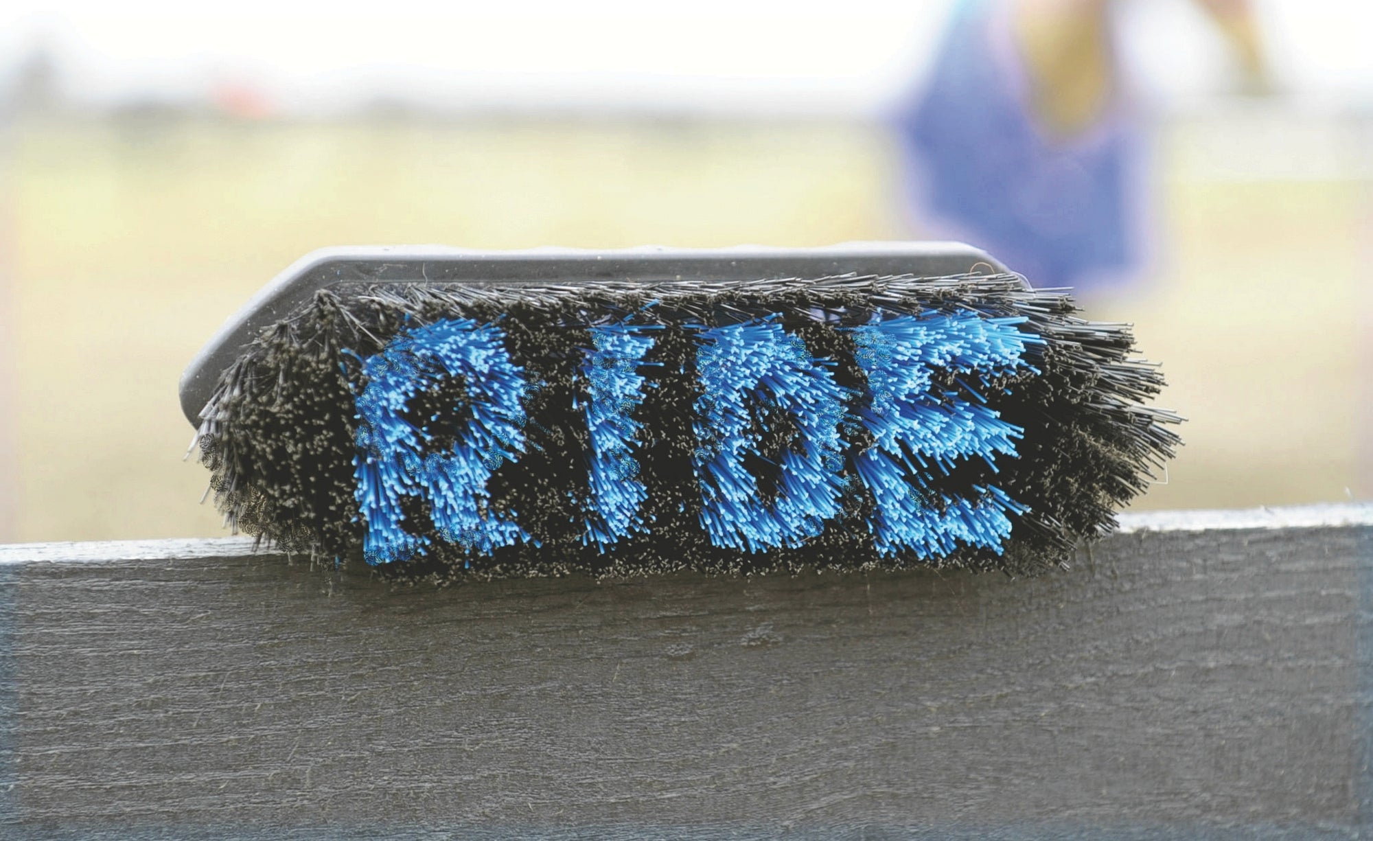 Tail Tamer Great Grooves Large Ride Brush– HorseLoverZ